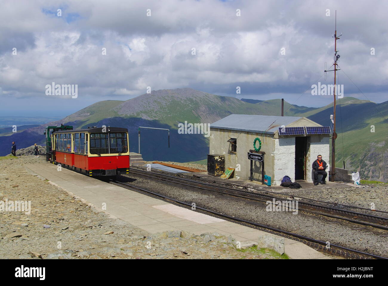 Snowdon railway construction hi-res stock photography and images - Alamy