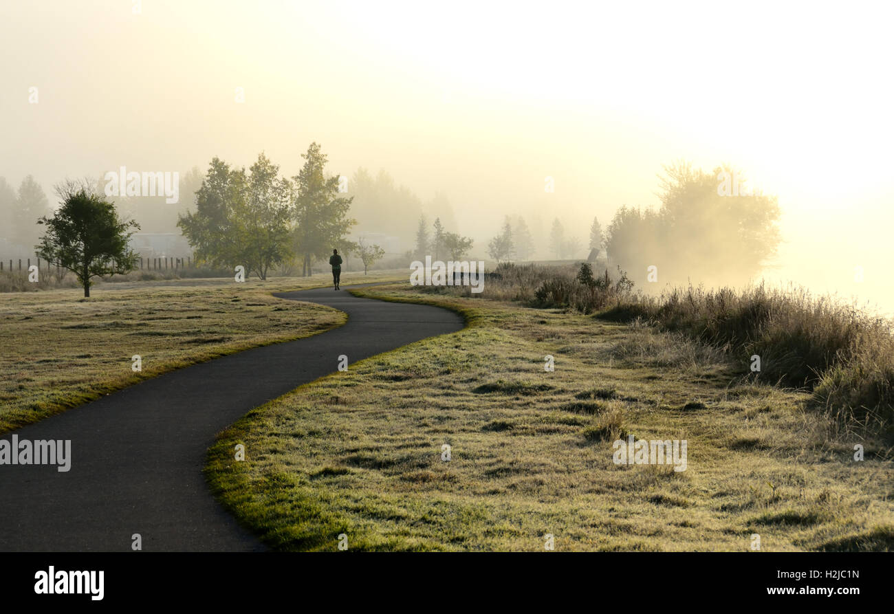 Run along the river hi-res stock photography and images - Alamy