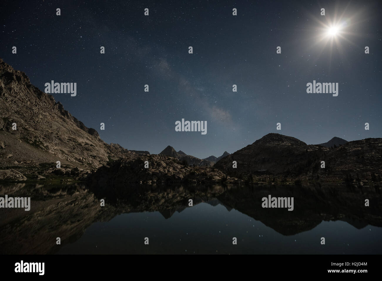 Evolution Lake, John Muir Trail, Sierra Nevada mountains, California ...