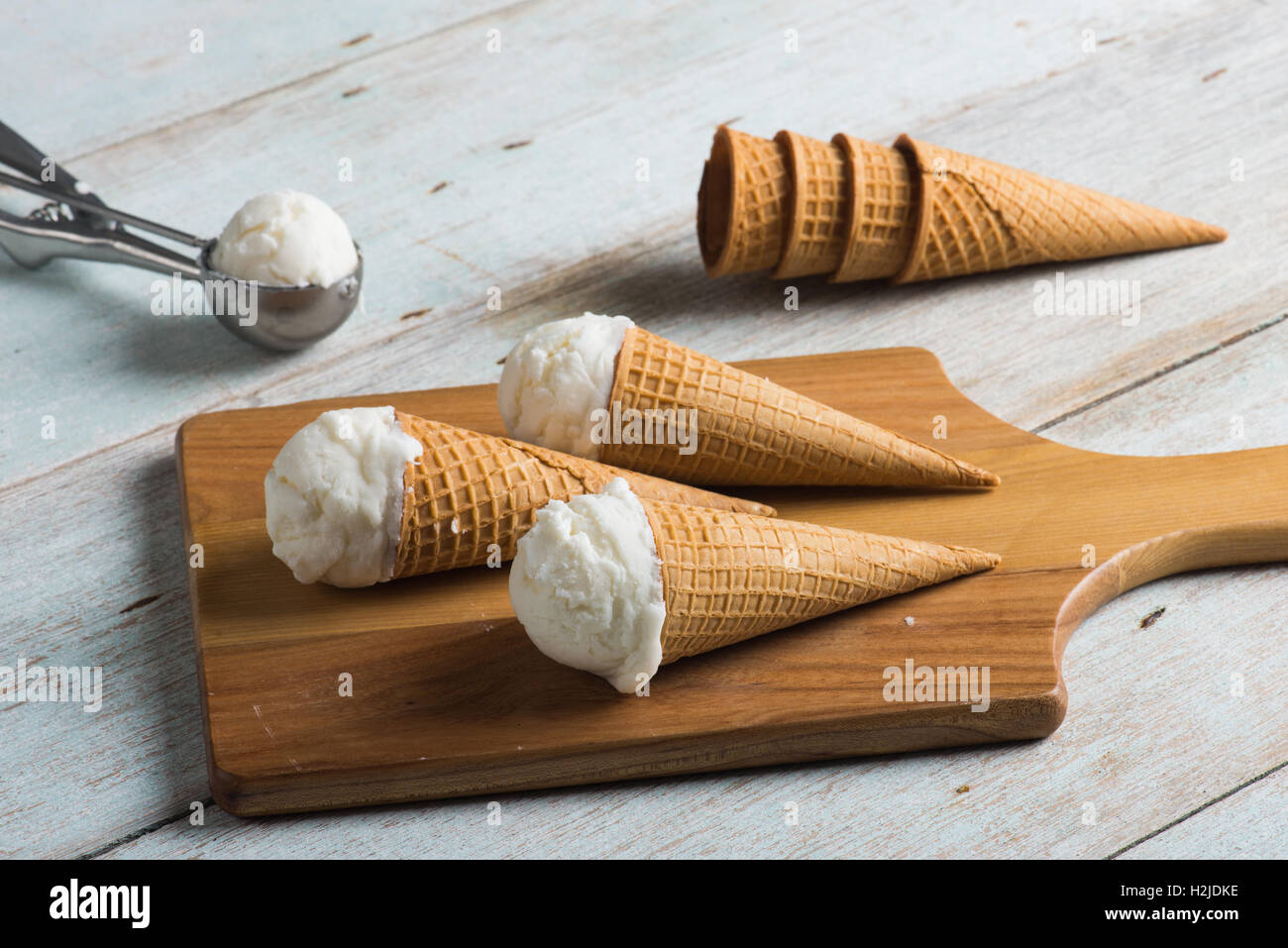ice cream preparation Stock Photo - Alamy