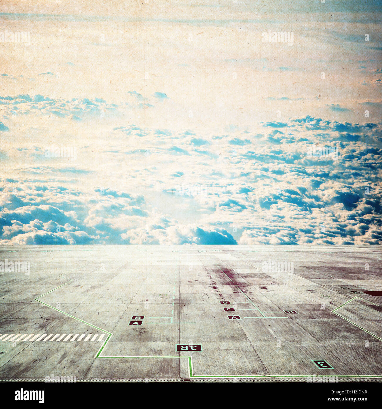 Concrete floor cloudy sky hi-res stock photography and images - Alamy