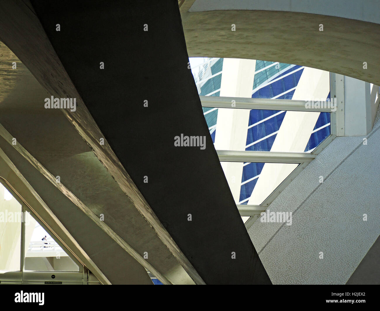 Angular concrete structures hi-res stock photography and images - Alamy