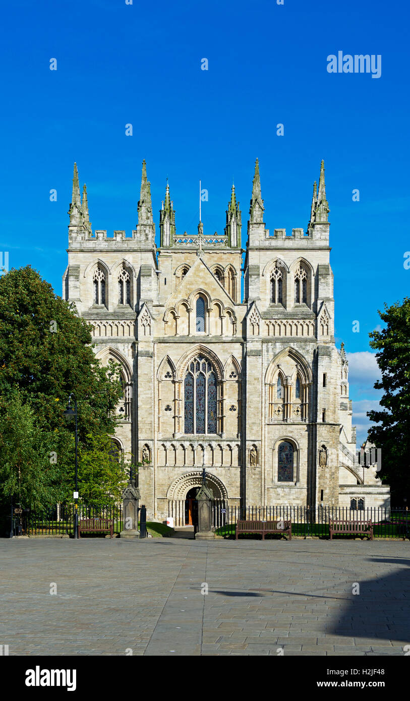 Selby abbey hi-res stock photography and images - Alamy