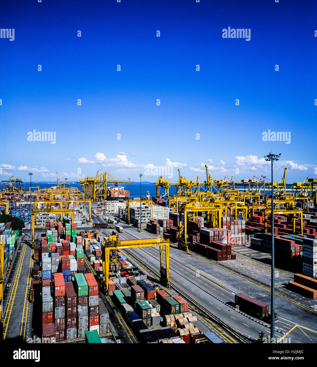Psa container terminal port singapore hi-res stock photography and images - Alamy