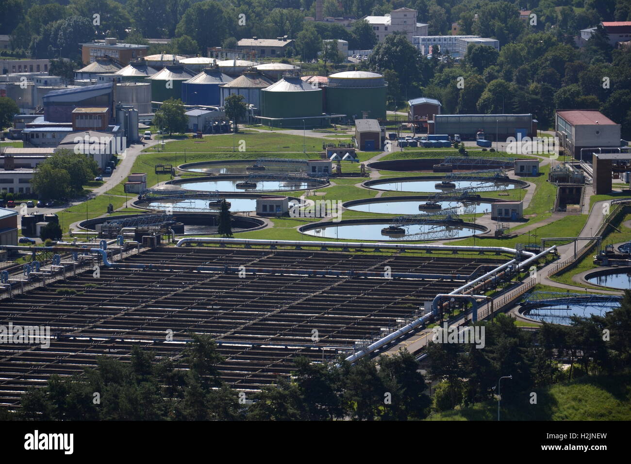 Aerial view of storage tanks in sewage water treatment plant Stock ...