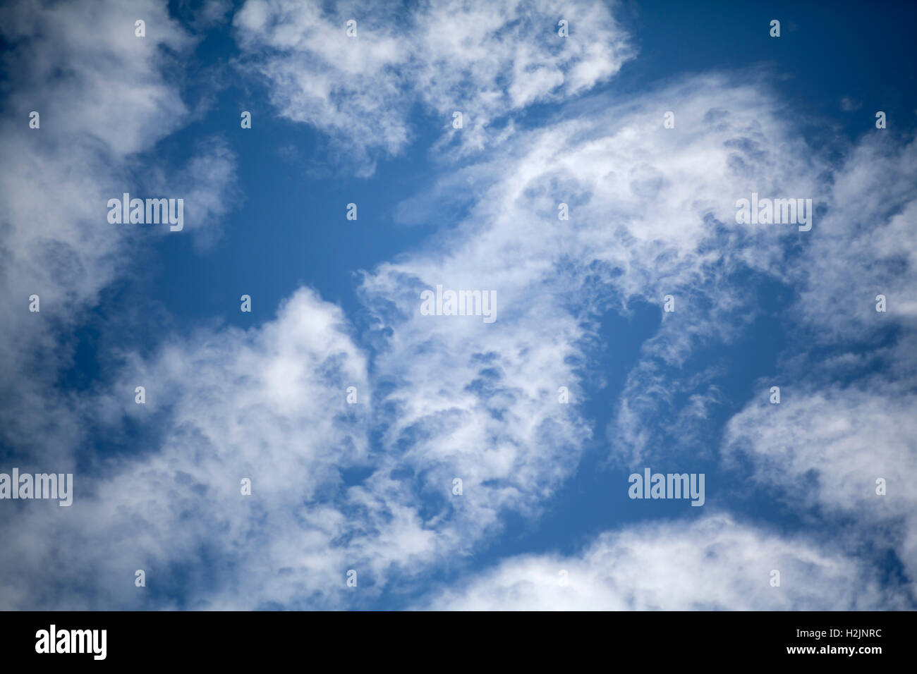 Choppy cirrus clouds Stock Photo - Alamy