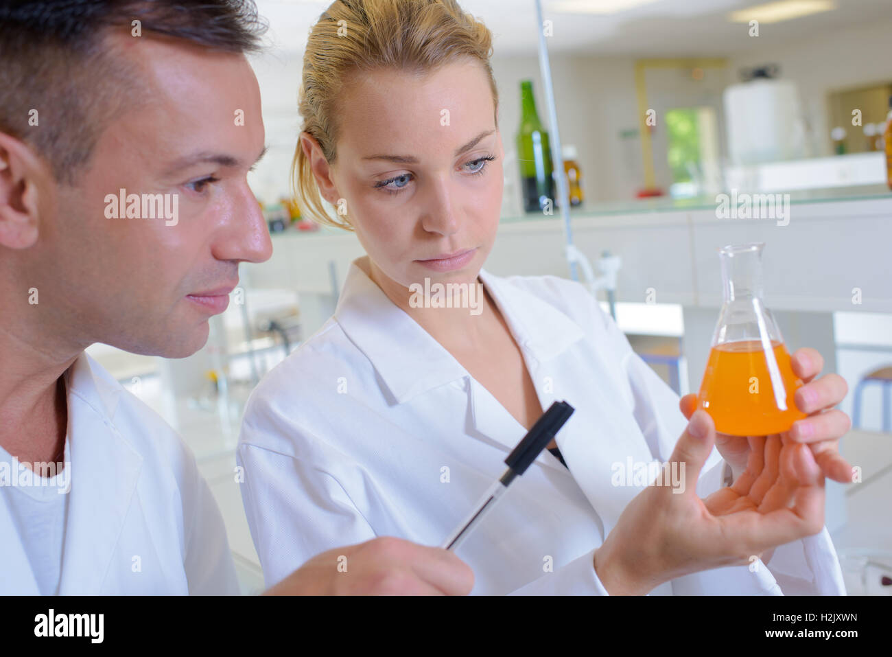 Liquid testing hi-res stock photography and images - Alamy
