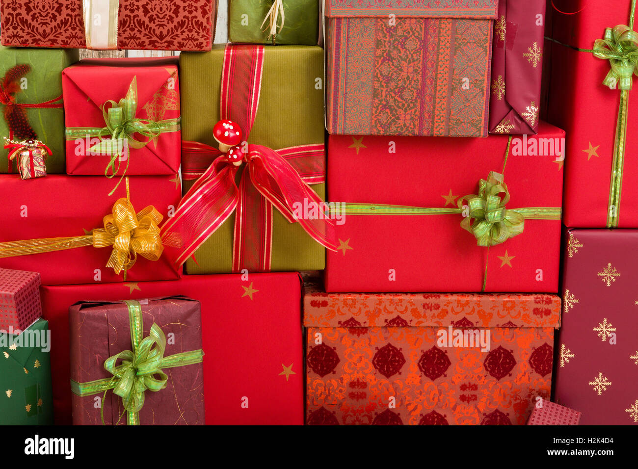 Full frame of christmas presents, can be used as a backdrop Stock Photo ...