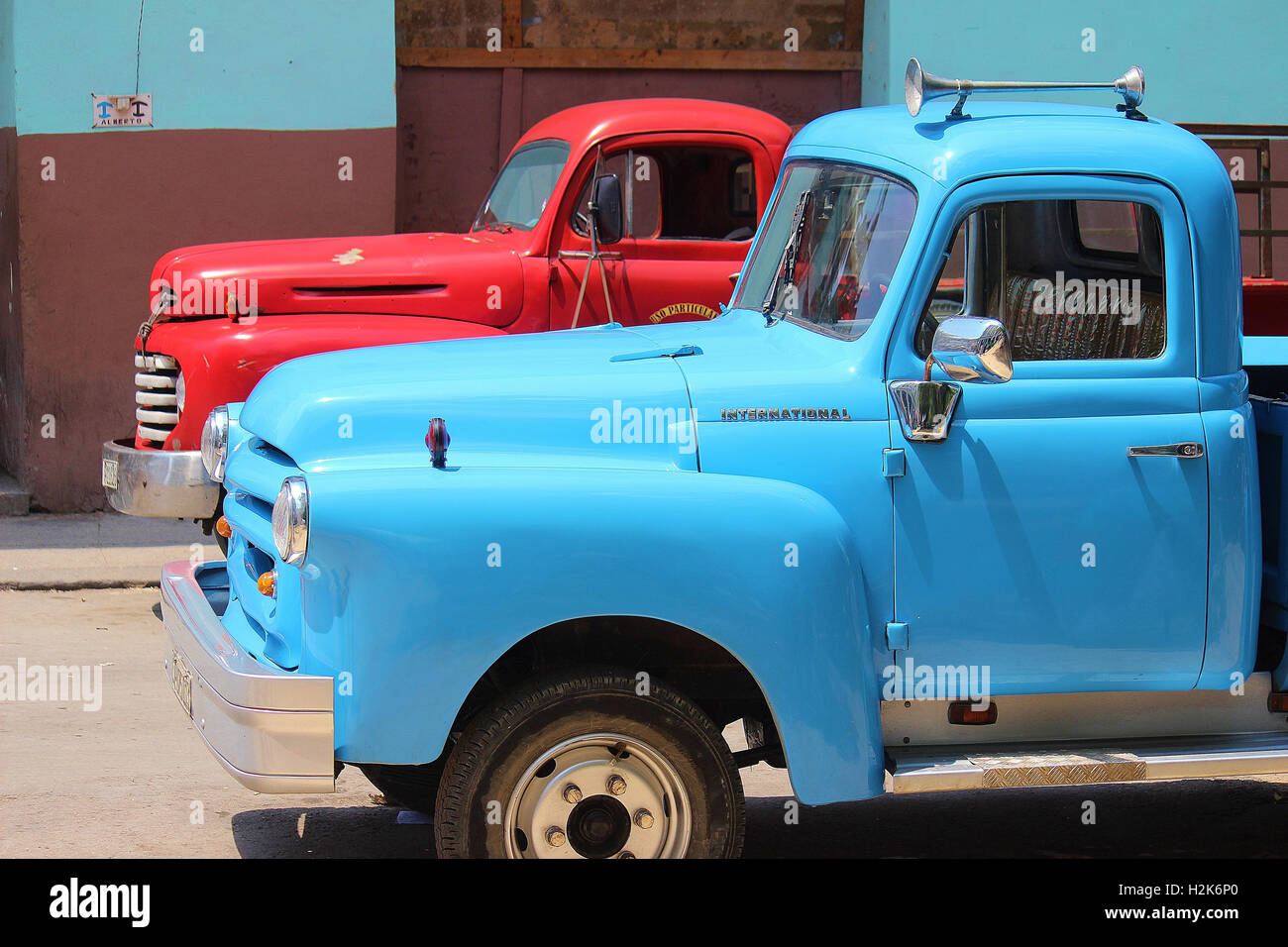 Vintage trucks hi-res stock photography and images - Alamy