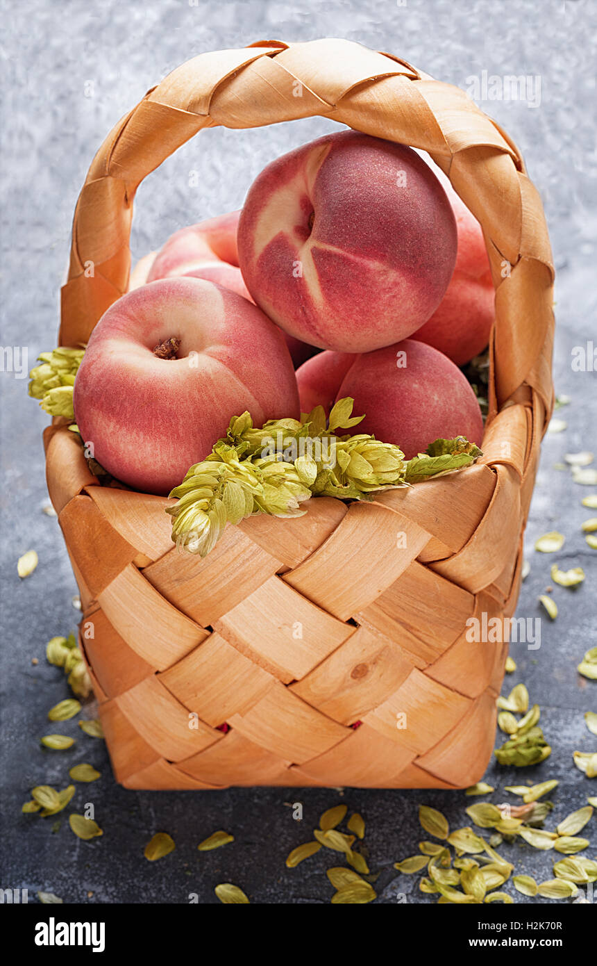 Peach basket hi-res stock photography and images - Alamy