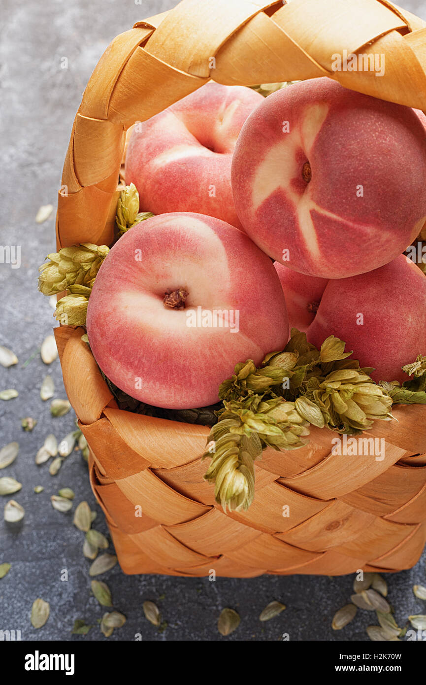 Peach basket hi-res stock photography and images - Alamy