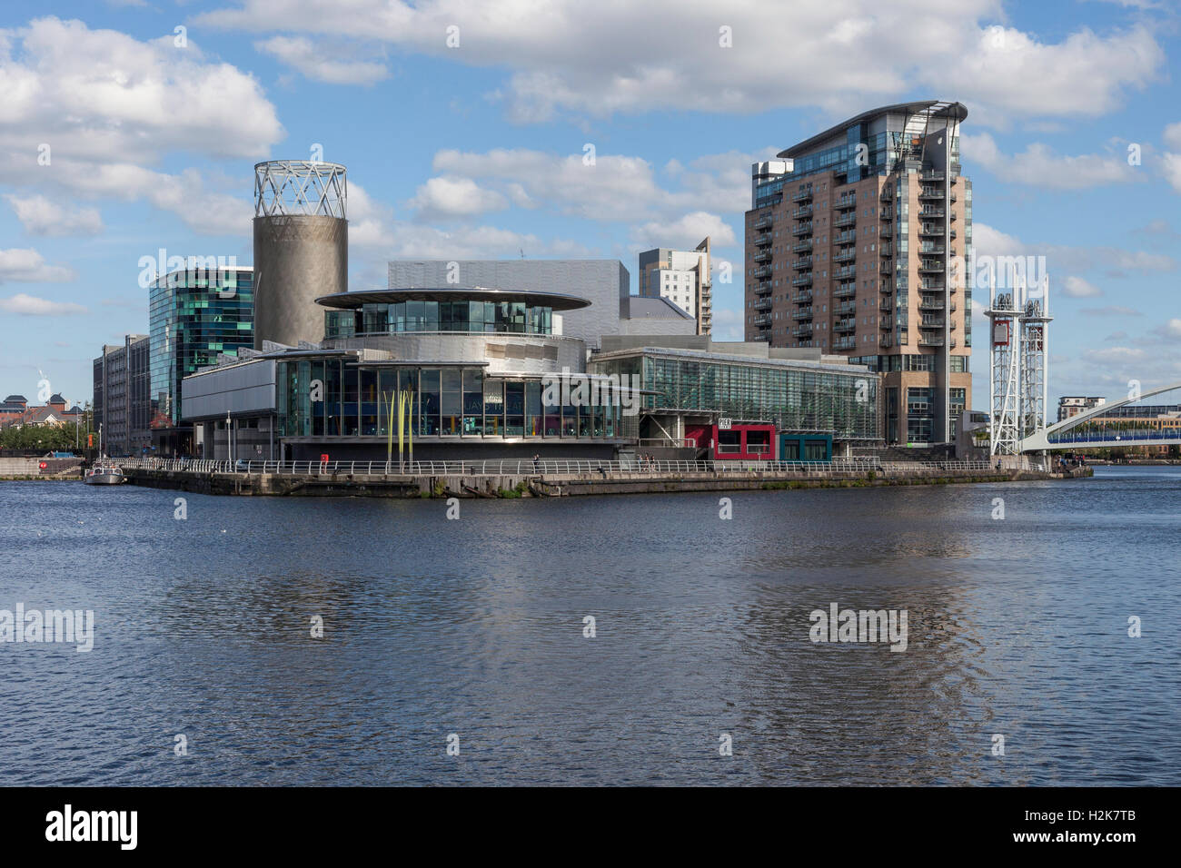 Canal shop manchester hi-res stock photography and images - Alamy