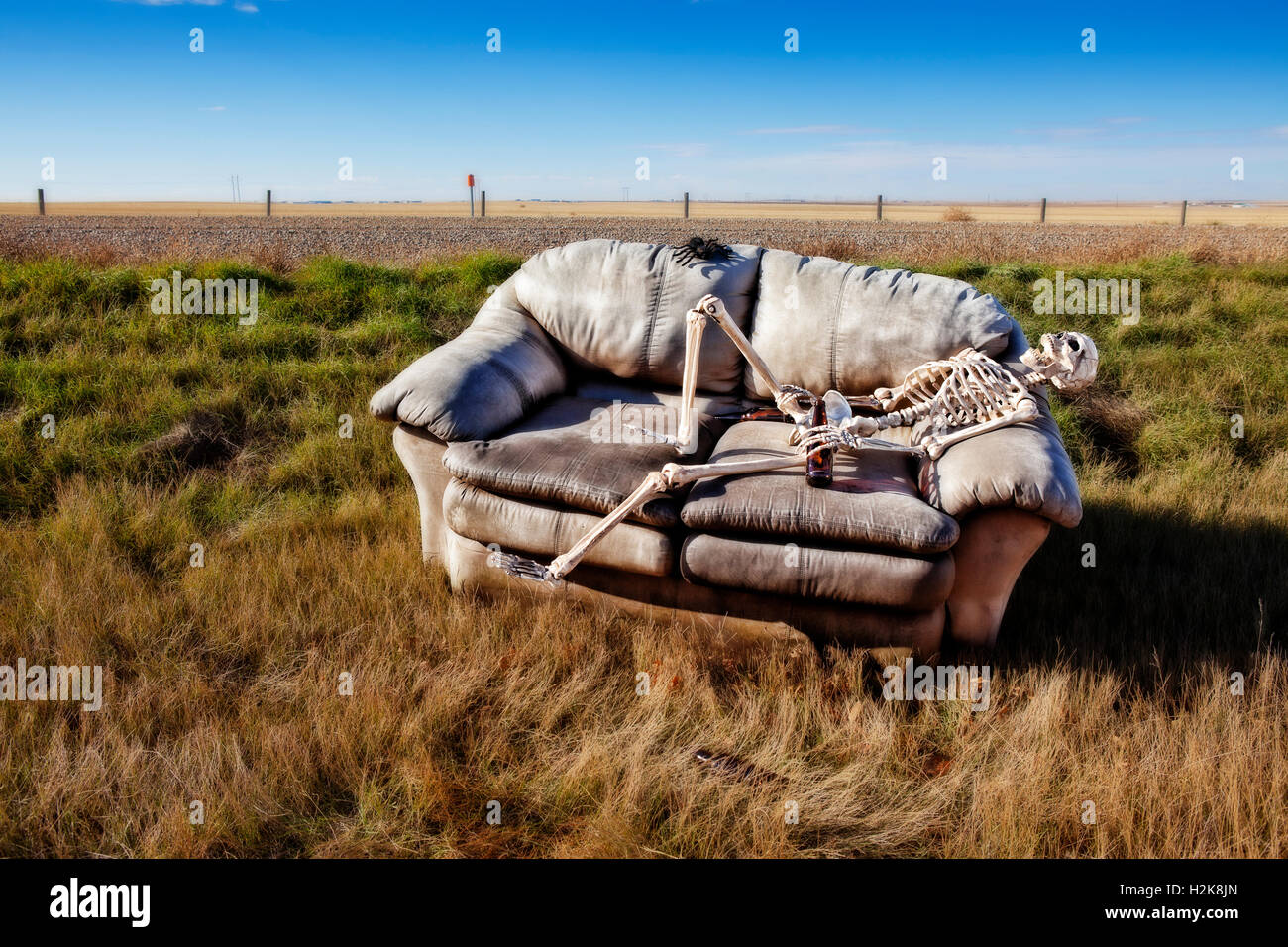 Dead drunk hi-res stock photography and images - Alamy