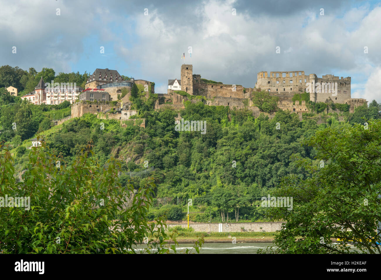 Schloss burg rheinfels hi-res stock photography and images - Alamy