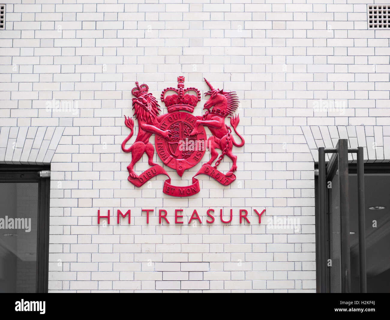 Hm treasury emblem hi-res stock photography and images - Alamy