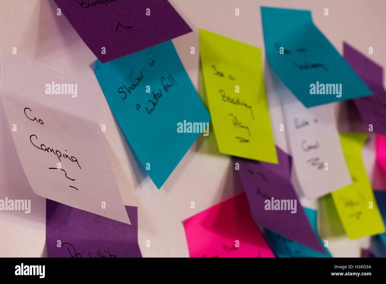 Colourful sticky notes with things to do Stock Photo - Alamy