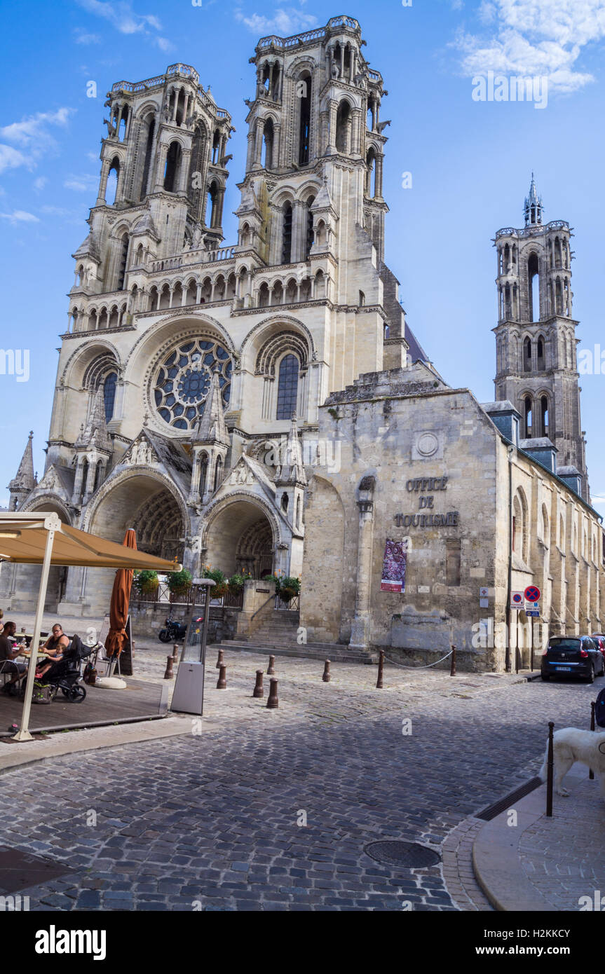 Notre-Dame cathedral, Laon, Aisne, Picardie, France Stock Photo - Alamy