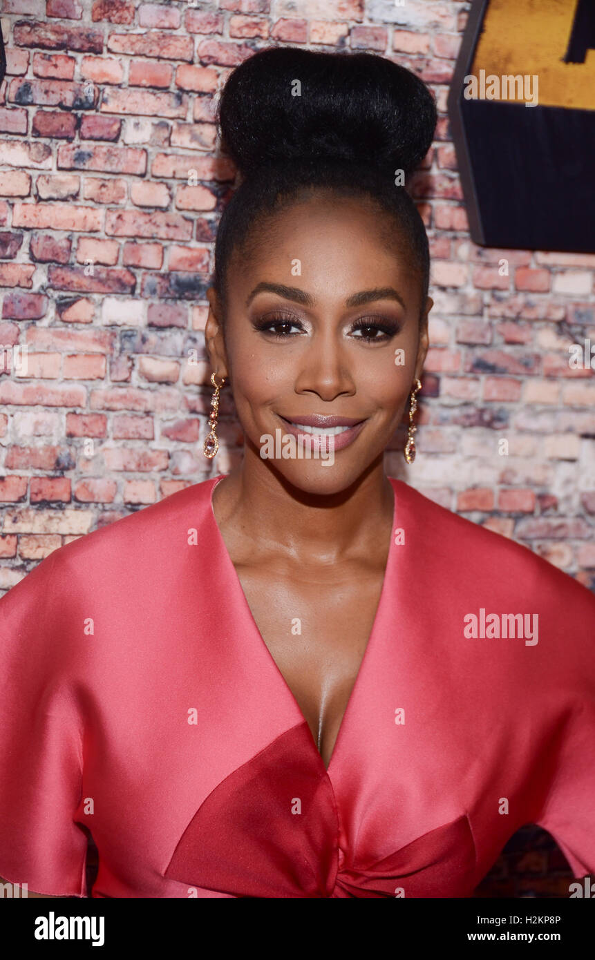 Harlem, New York, USA. 28th September, 2016. Simone Missick attends the ...