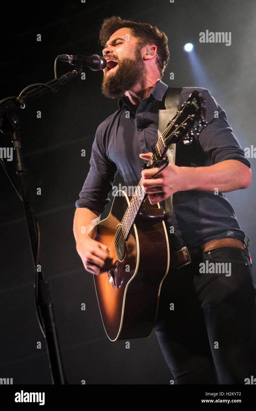 Michael english singer hi-res stock photography and images - Alamy