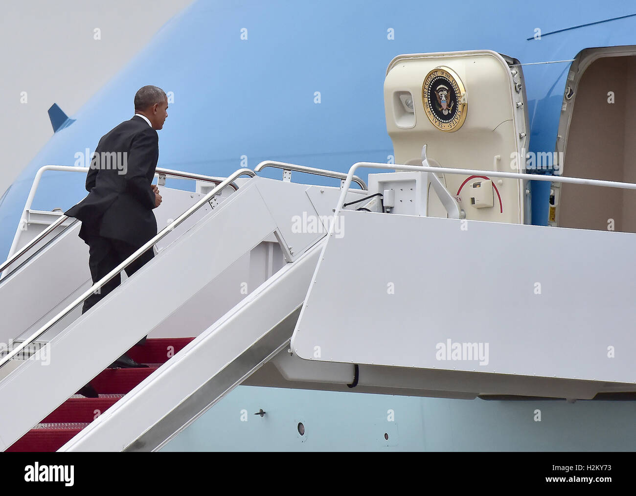 United states president barack obama air force one hi-res stock ...