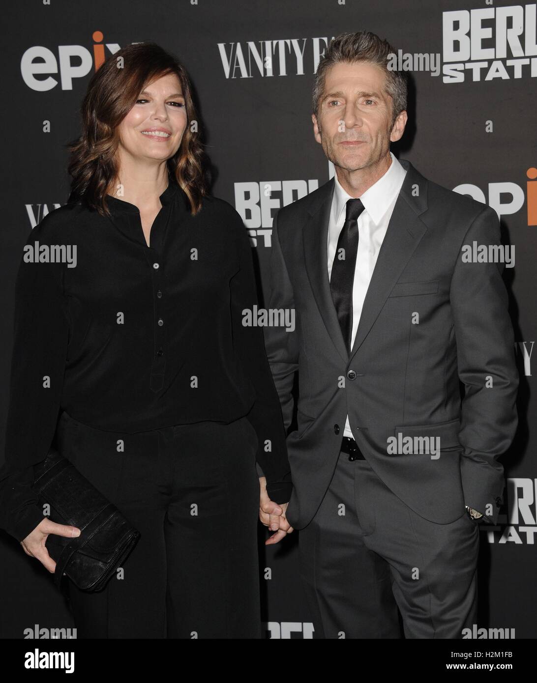 Los Angeles, CA, USA. 29th Sep, 2016. Jeanne Triplehorn, Leland Orser ...