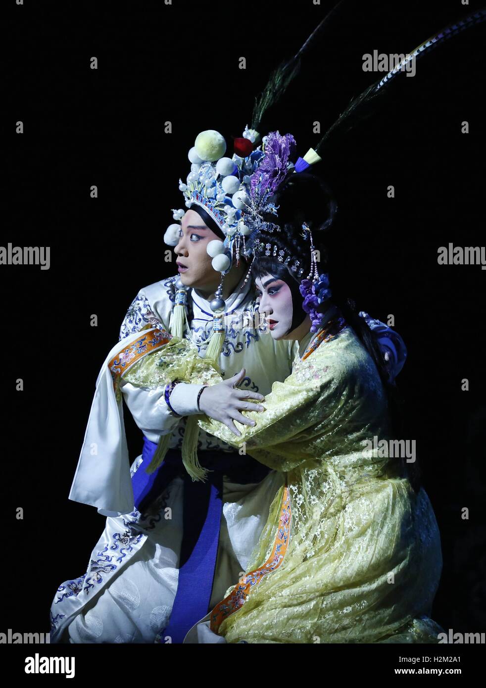 Chicago, USA. 28th Sep, 2016. Actors from Shanghai Peking Opera Theater ...
