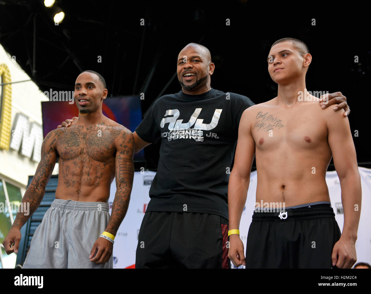 Las Vegas, Nevada, USA. 29th September, 2016. - Junior lightweight ...