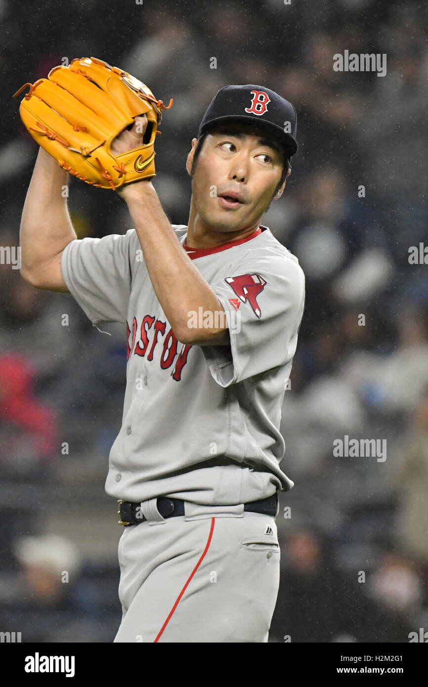the Bronx, New York, USA. 28th Sep, 2016. Koji Uehara (Red Sox ...