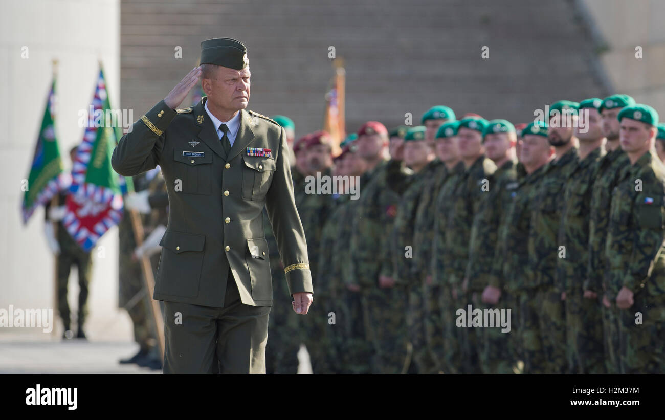 Prague, Czech Republic. 30th Sep, 2016. Parade of ground forces ...