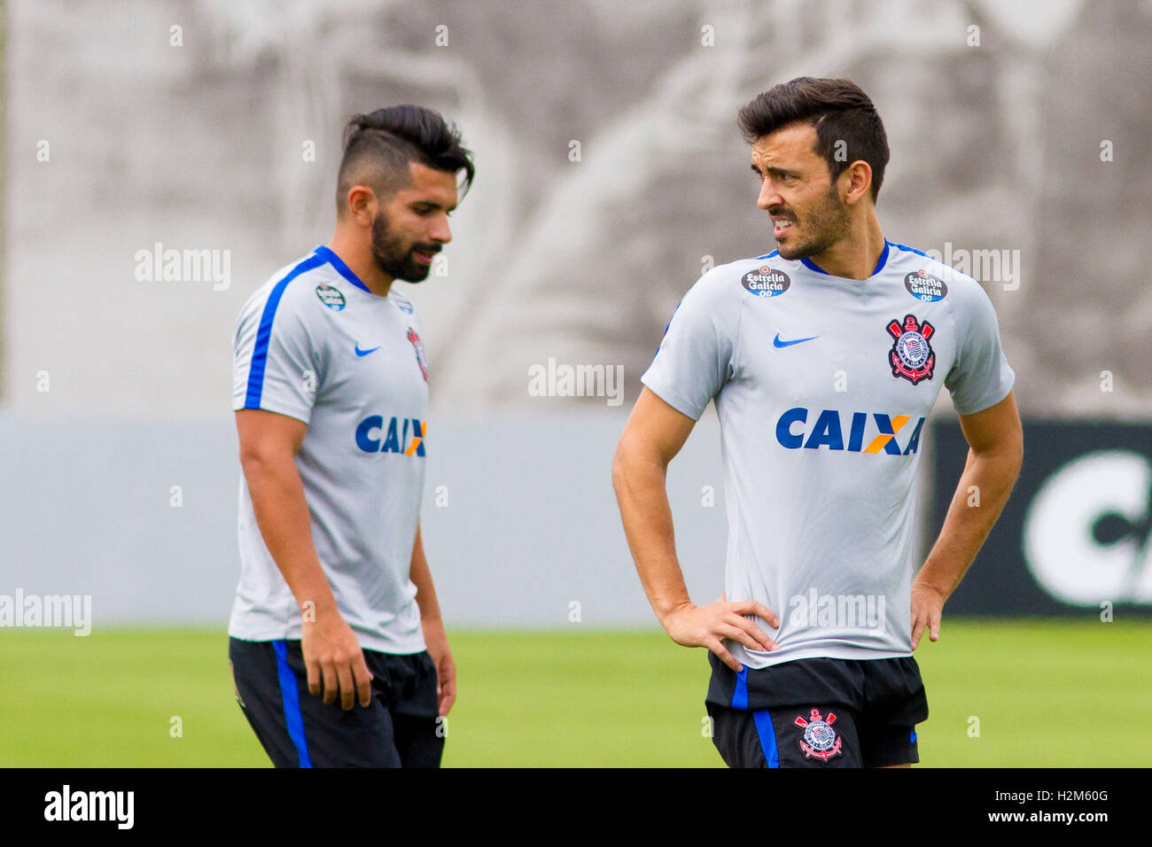 SÃO PAULO, SP - 30.09.2016: TREINO DO CORINTHIANS - William and Uendel ...