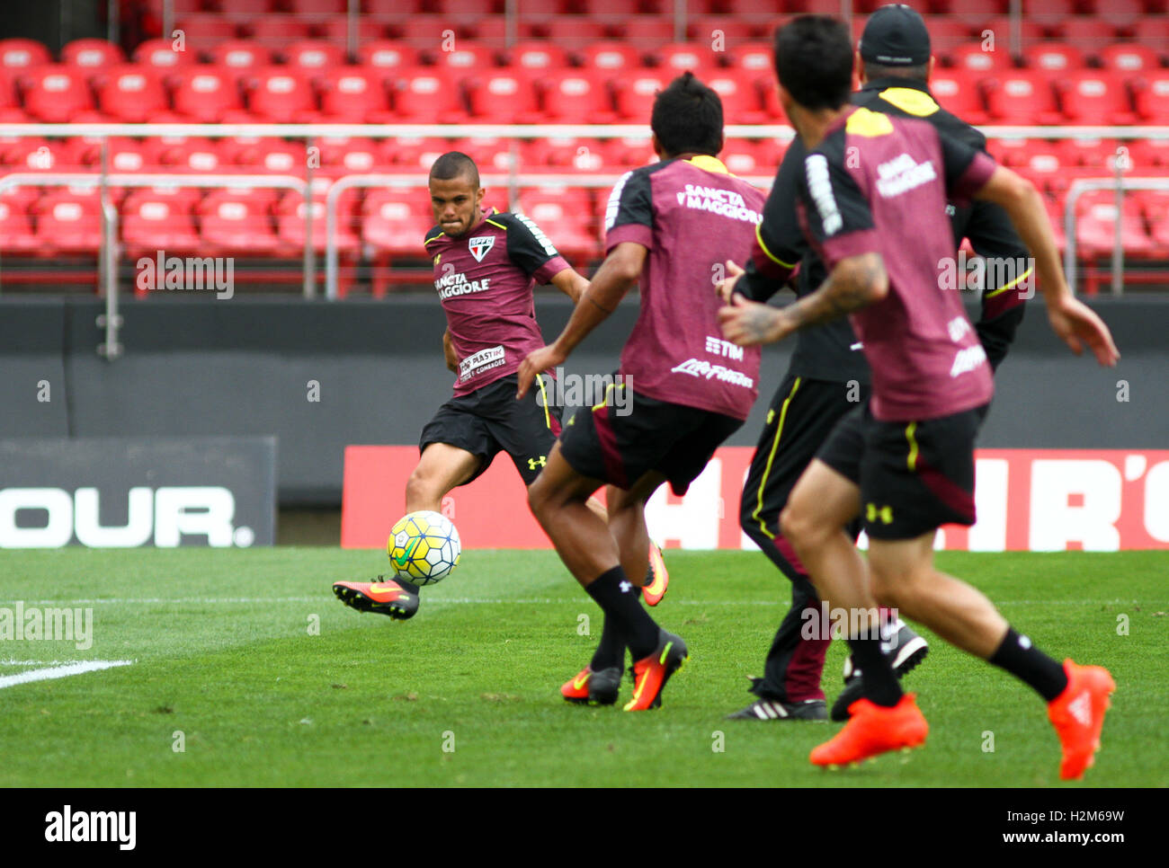 Auro color hi-res stock photography and images - Alamy