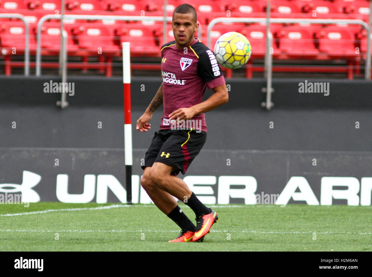 Auro color hi-res stock photography and images - Alamy