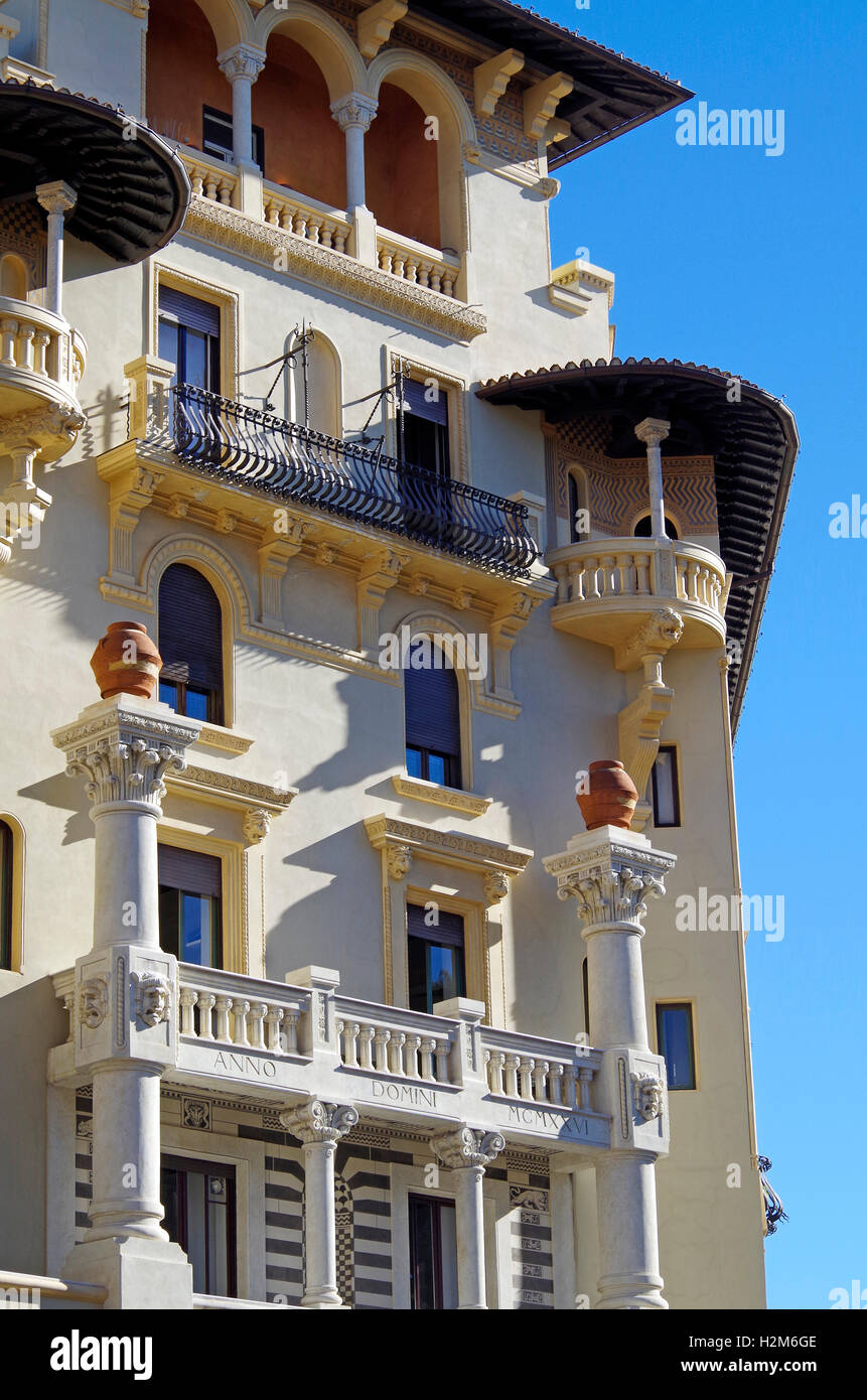 Rome, Italy, Quartier Coppedè around Piazza Mincio Stock Photo - Alamy