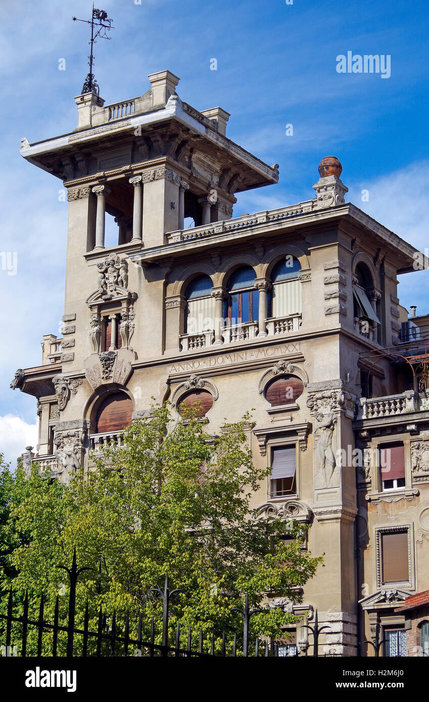 Rome, Italy, Quartier Coppedè around Piazza Mincio Stock Photo - Alamy
