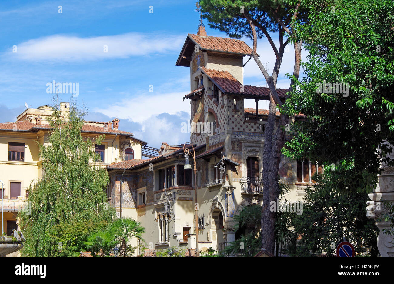 Rome, Italy, Quartier Coppedè around Piazza Mincio Stock Photo - Alamy