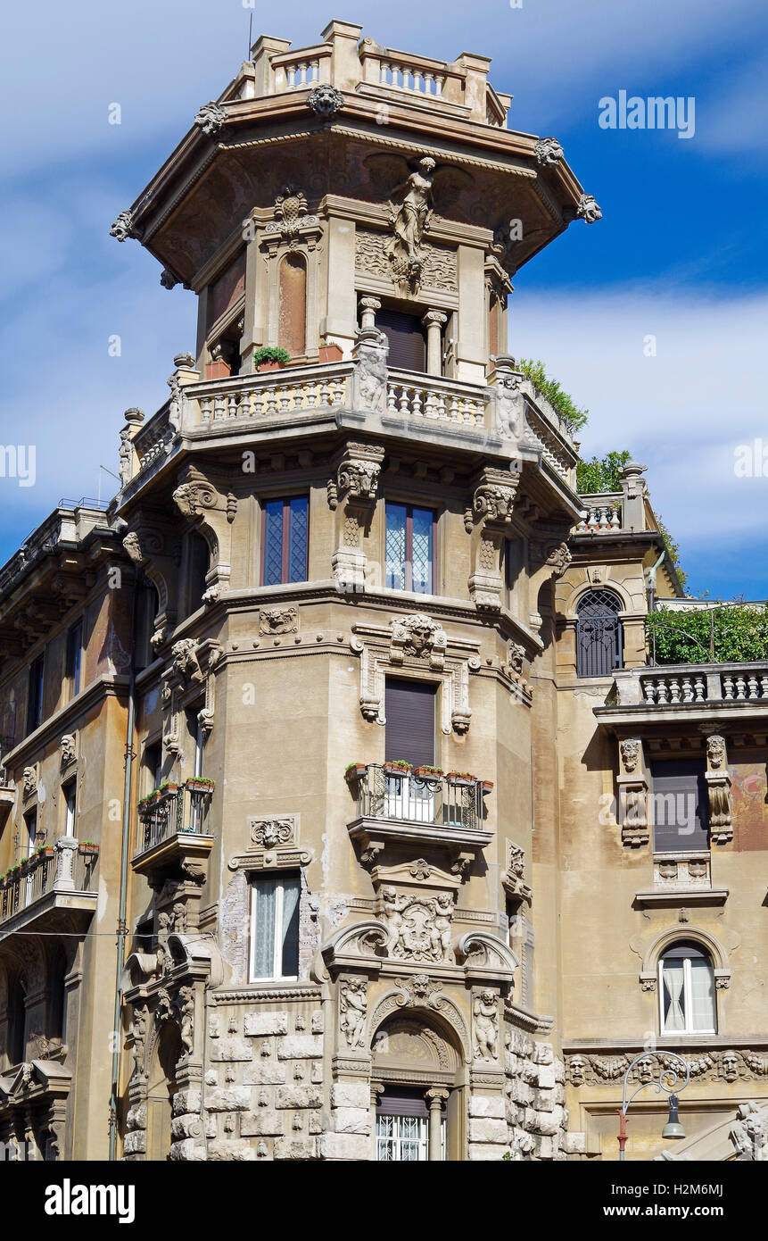 Rome, Italy, Quartier Coppedè around Piazza Mincio Stock Photo - Alamy