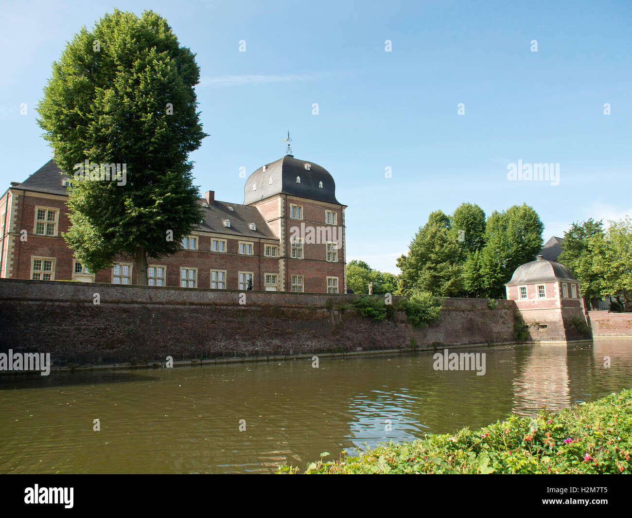 Ahaus castle muensterland germany hi-res stock photography and images ...