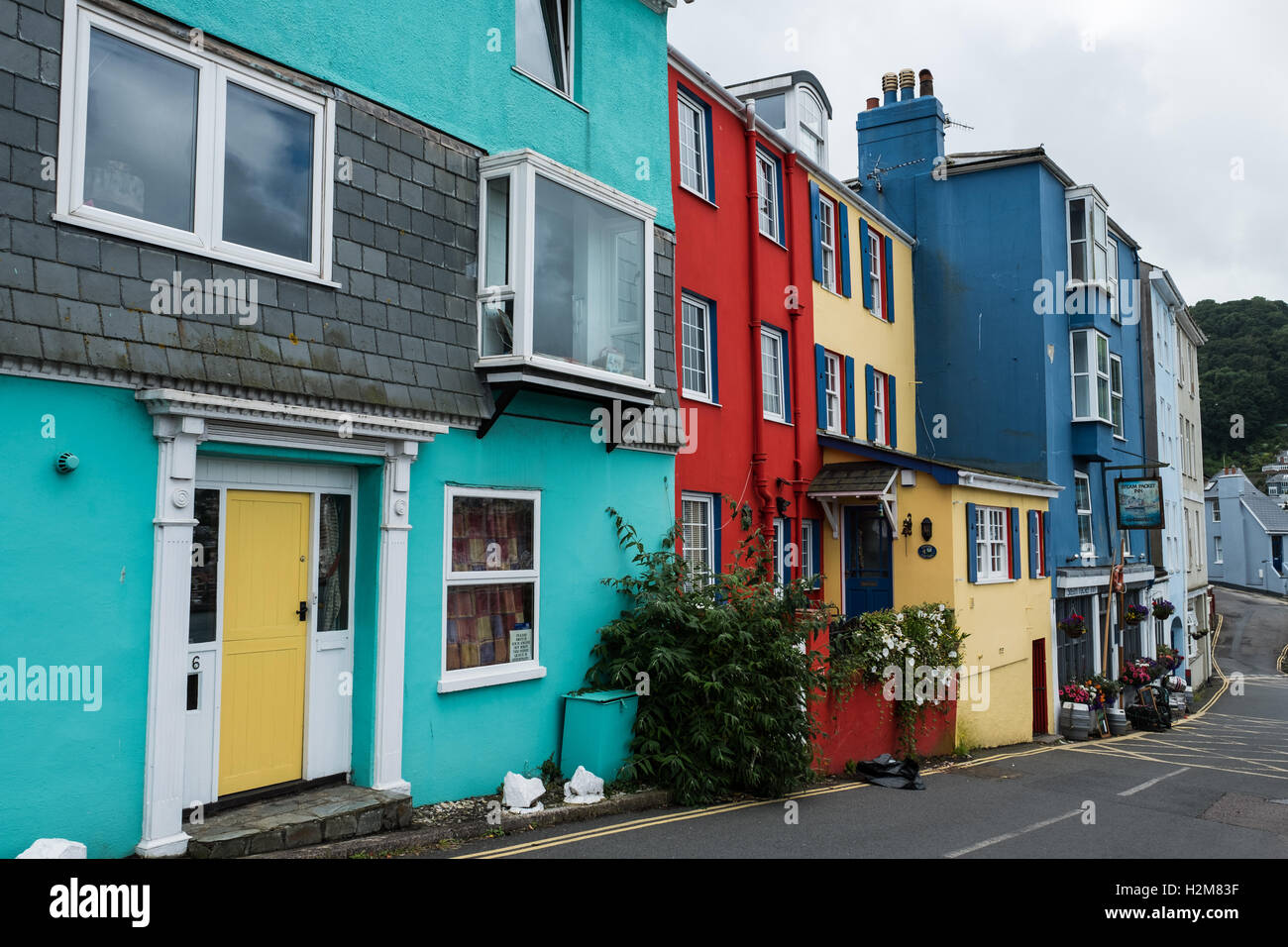 Old multi coloured buildings kingswear hi-res stock photography and ...