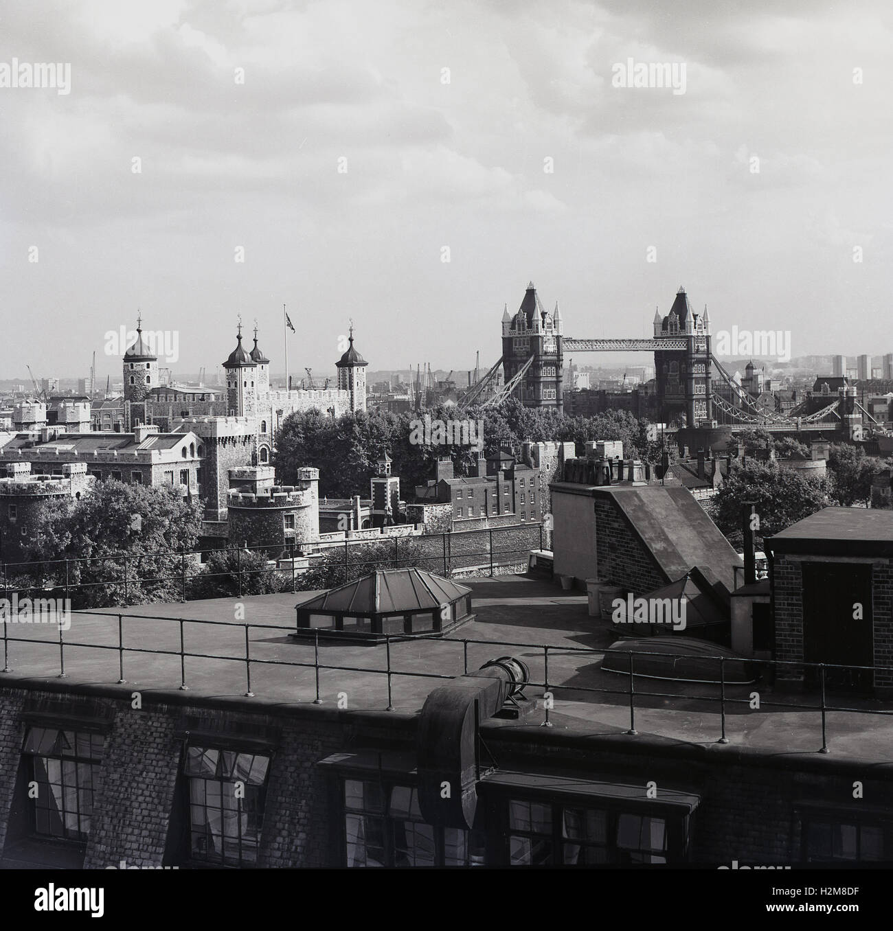 1950s, historical, view from the North looking over Tower of London and ...