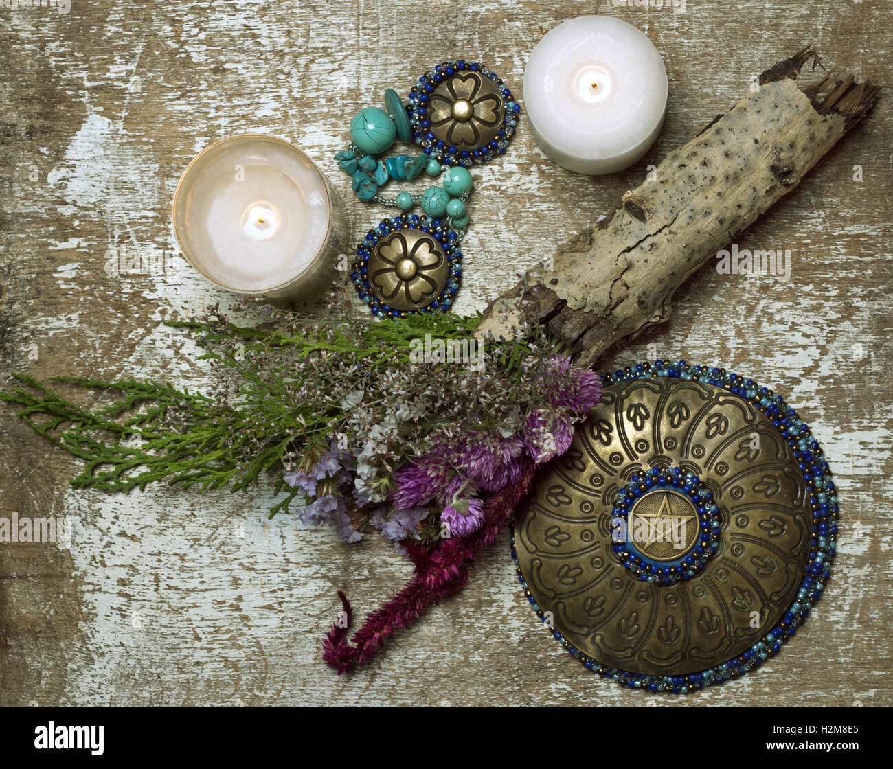 Autumn wiccan altar. Mabon preparing Stock Photo - Alamy