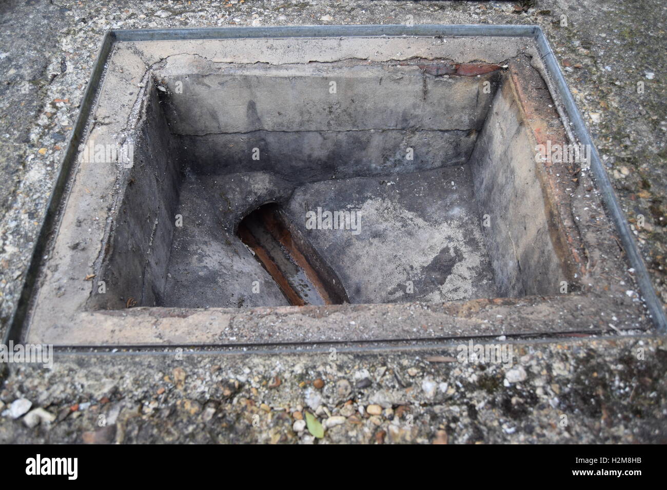 Inspection cover hi-res stock photography and images - Alamy