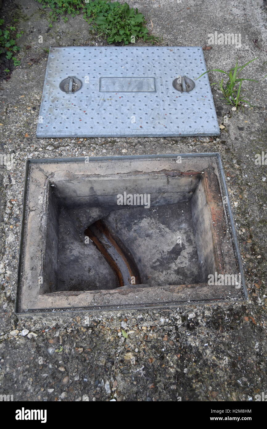Sewer inspection cover Stock Photo - Alamy Sewer inspection cover Stock Photo - Alamy