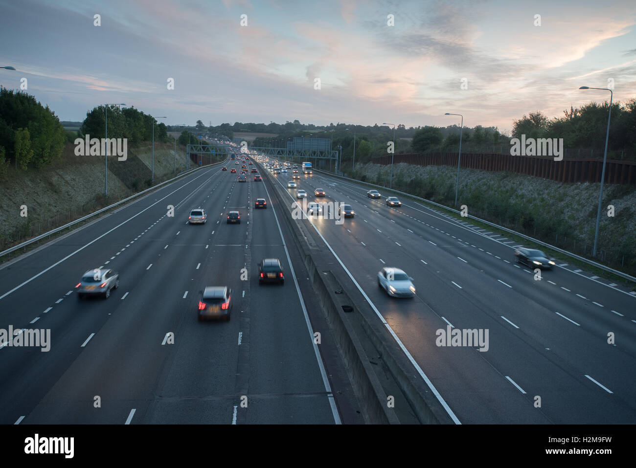 Dusk traffic M25 facing South West Stock Photo - Alamy