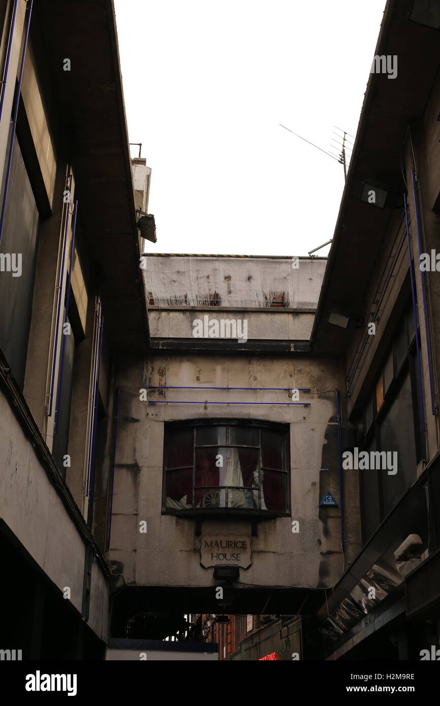 Bollards shadow london hi-res stock photography and images - Alamy