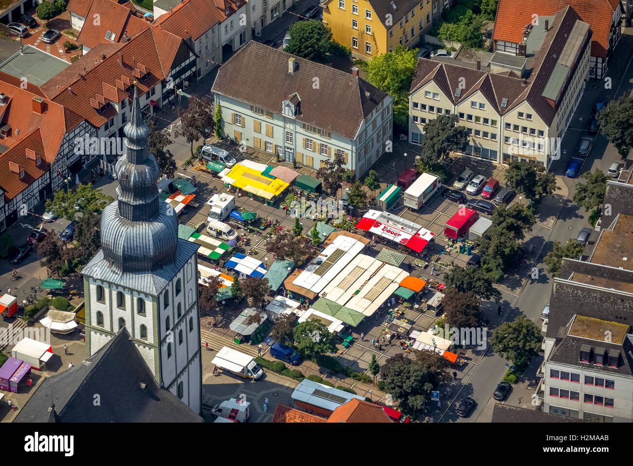 Aerial view, Protestant Marienkirche with marketplace Lippstädter ...