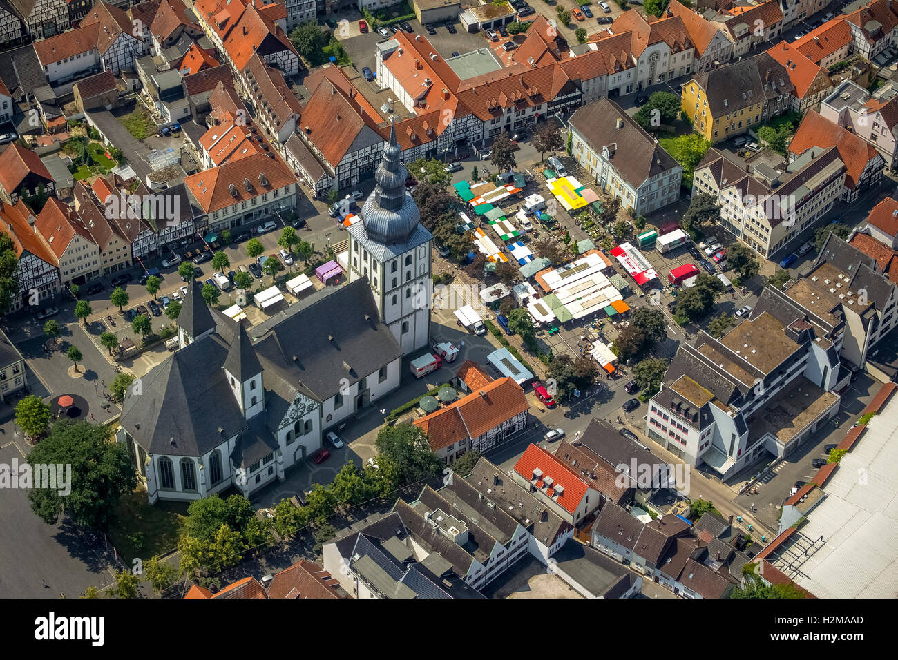 Aerial view, Protestant Marienkirche with marketplace Lippstädter ...
