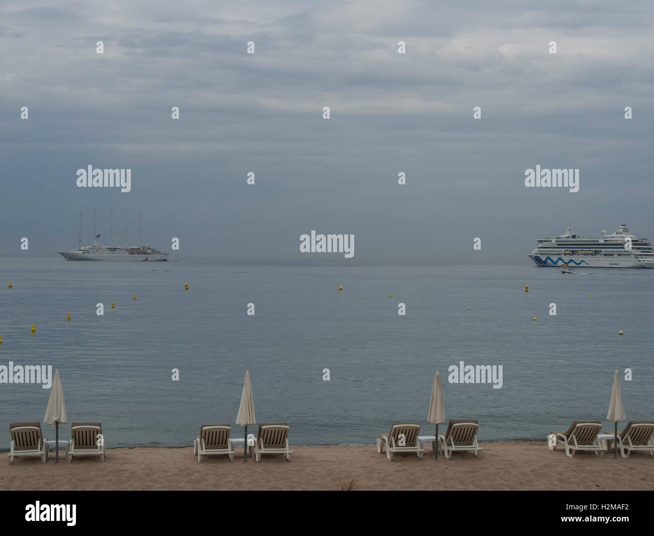 cannes in france Stock Photo - Alamy