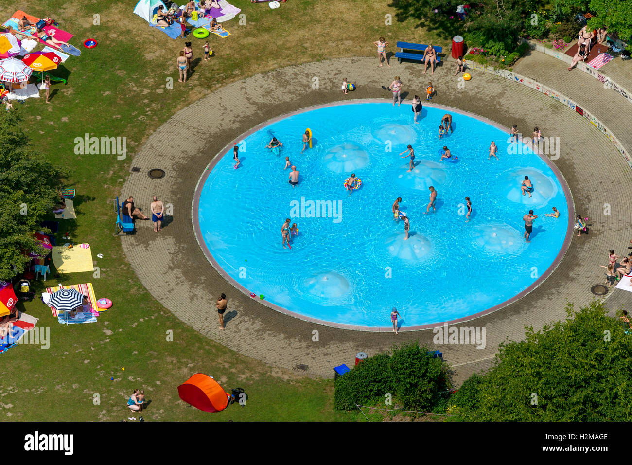 Aerial picture, Schwelmebad, outdoor swimming pool, round paddling pool ...