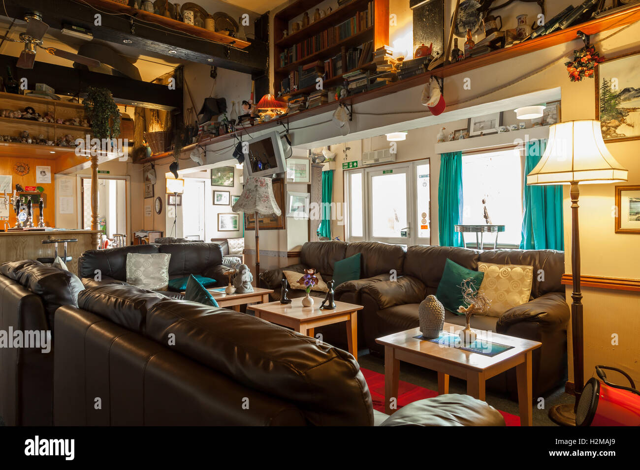 Old pub interior hi-res stock photography and images - Alamy