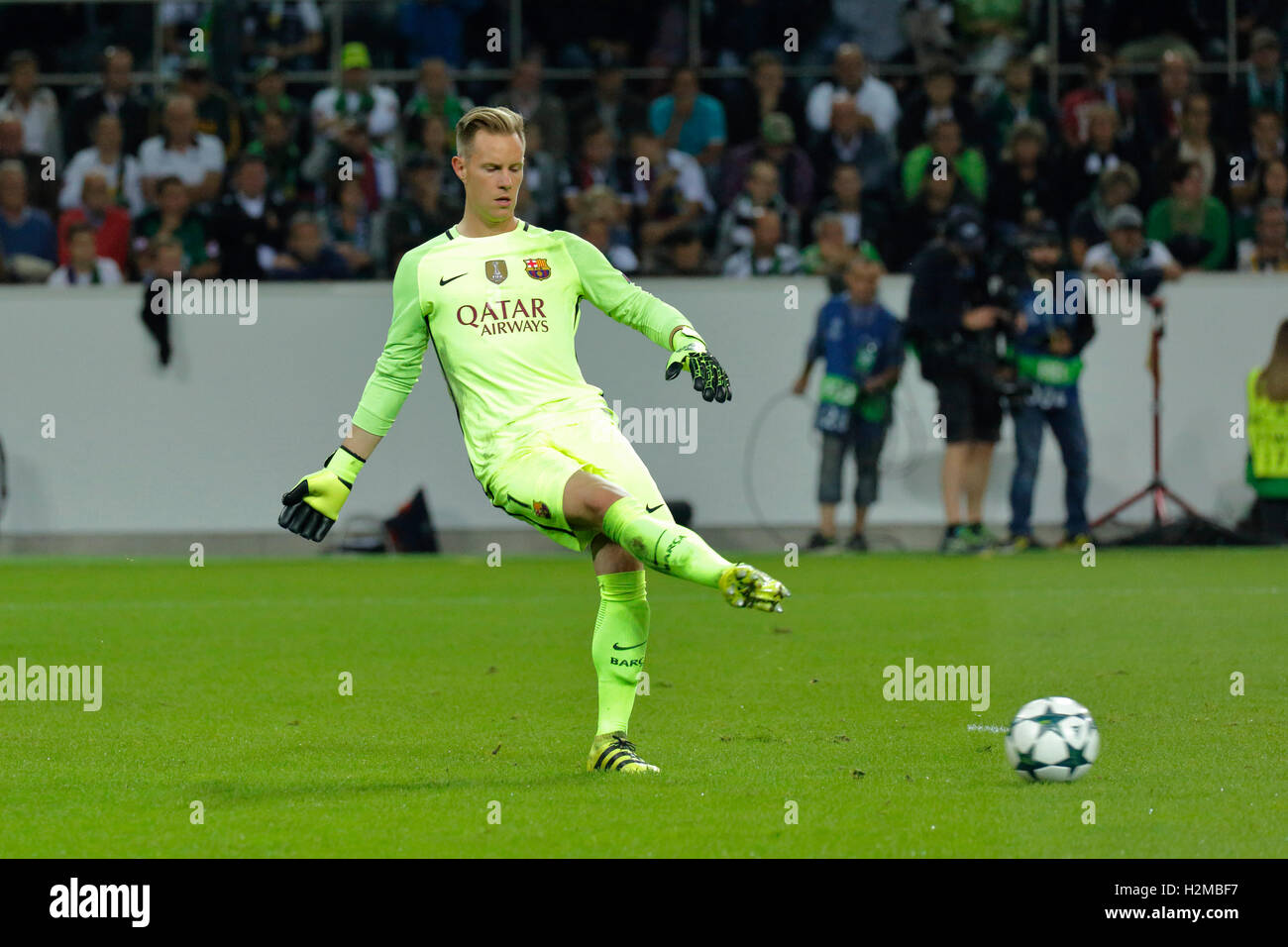 Fc barcelona goalkeeper marc andre ter stegen 1 hi-res stock ...